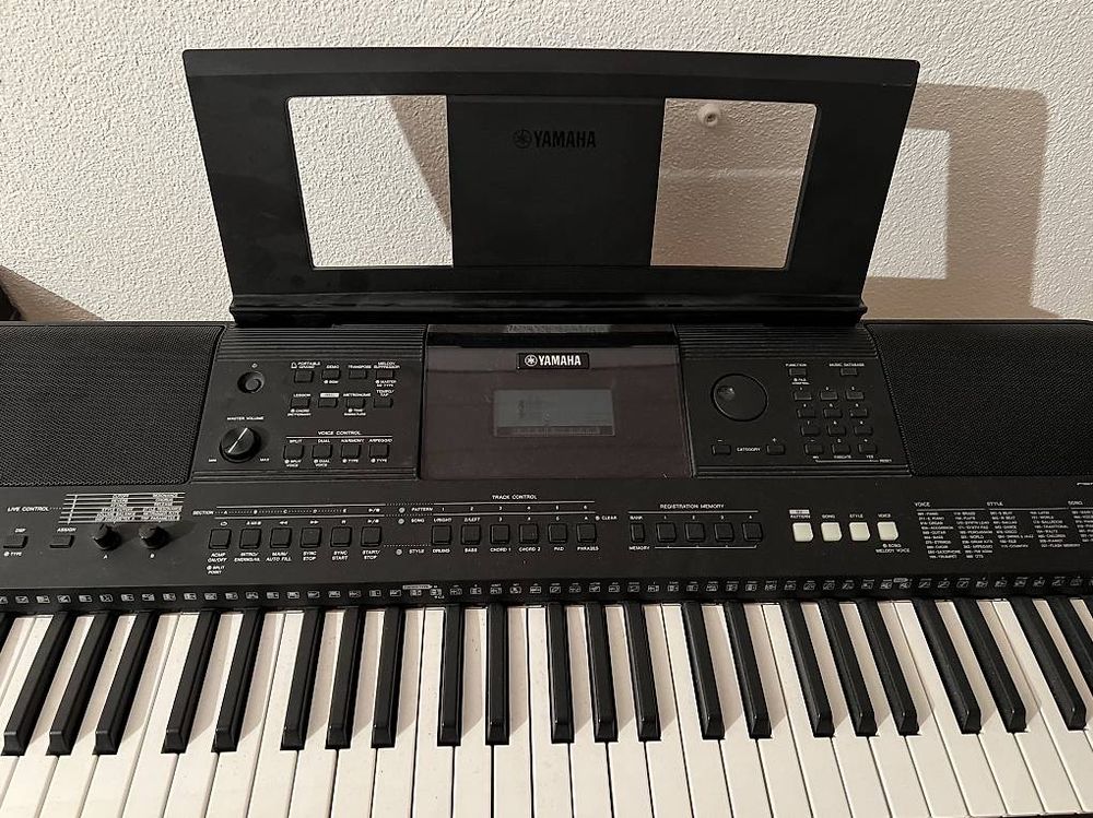 Yamaha psr E453 (Gebraucht) in Altdorf UR für CHF 230 – nur Abholung ...
