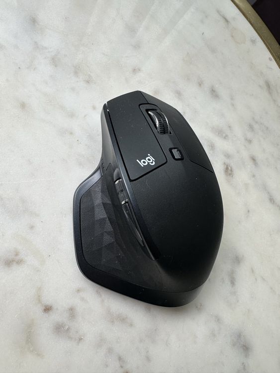 Logitech Tastatur K800 & Maus MX Master (Gebraucht) in Wilen b ...