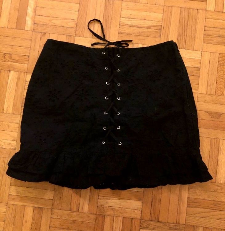 Jupe neuve Bershka courte noire taille L | Kaufen auf Ricardo