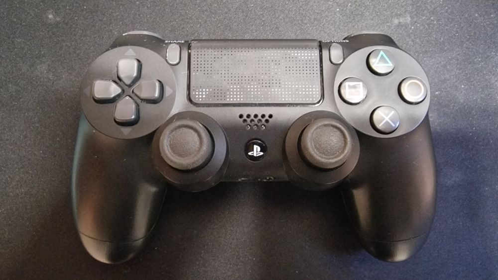 PS4 Controller in Jet Black (Gebraucht) in Frick für CHF 22 – mit ...
