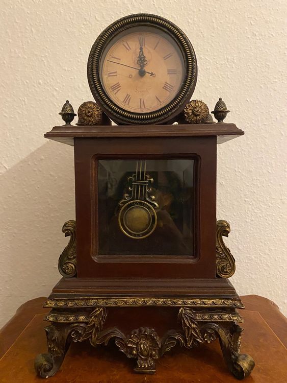 Horloge de table en bois ancienne (Gebraucht) in Genève für CHF 280 – nur Abholung auf Ricardo ...