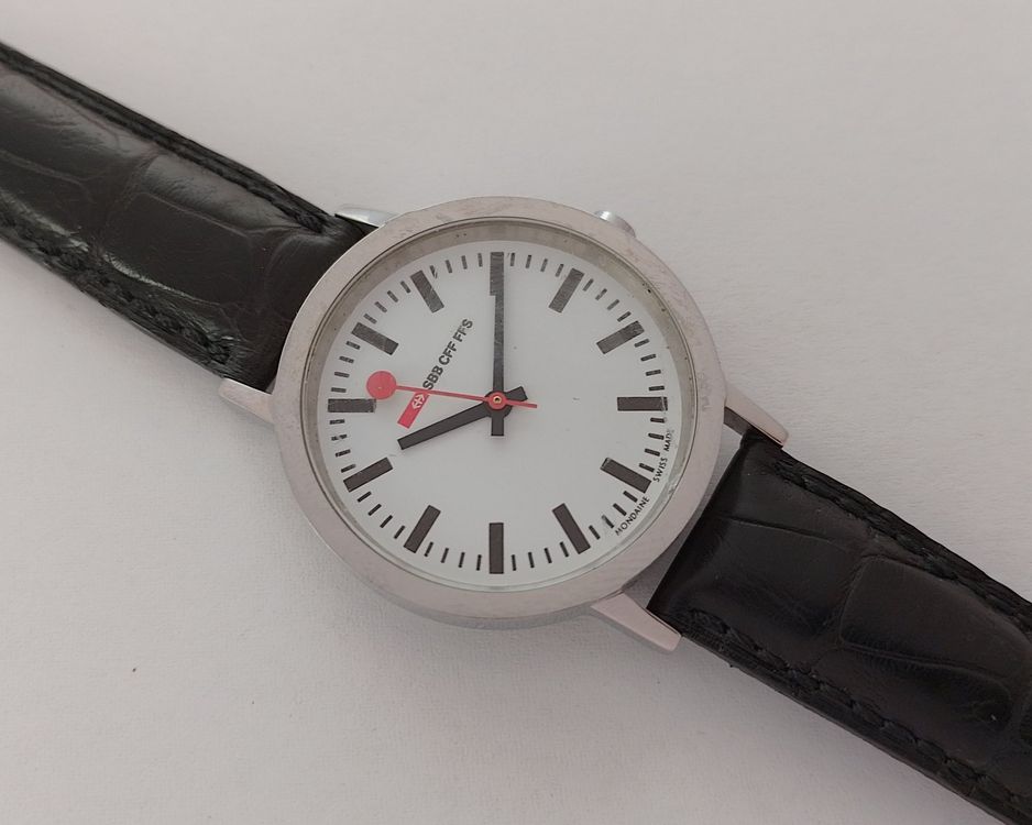 Mondaine SBB Uhr mit Lederarmband, Herrenarmbanduhr (Gebraucht) in ...