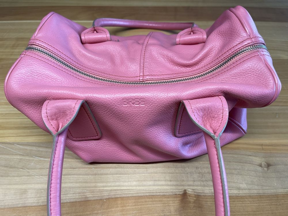 Bree Lederhandtasche (Rosa) (Gebraucht) in Ins für CHF 49 – mit ...