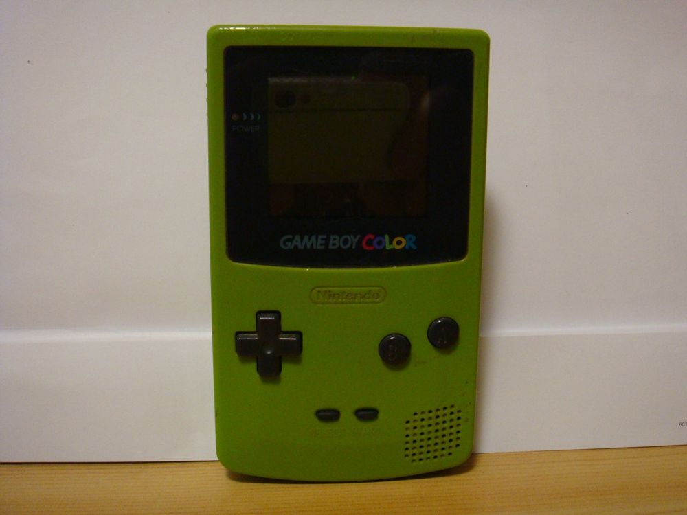 Console Game Boy Color (Gebraucht) in sugiez für CHF 43.9 – mit ...