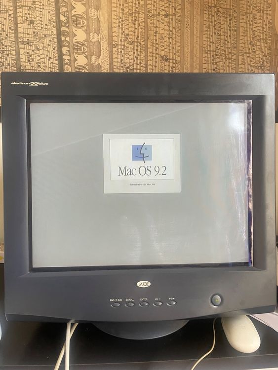 Power mac G4 + écran lacie electron 22 blue (Gebraucht) in Lausanne für ...