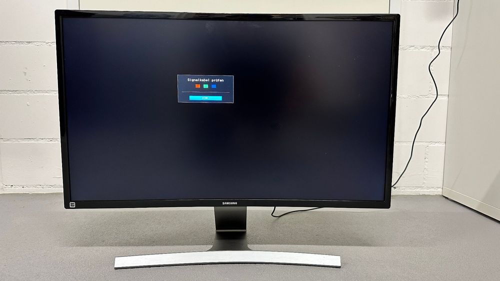 Samsung 27" Monitor (Sept 2015) (Gebraucht) in für CHF 25 – nur ...