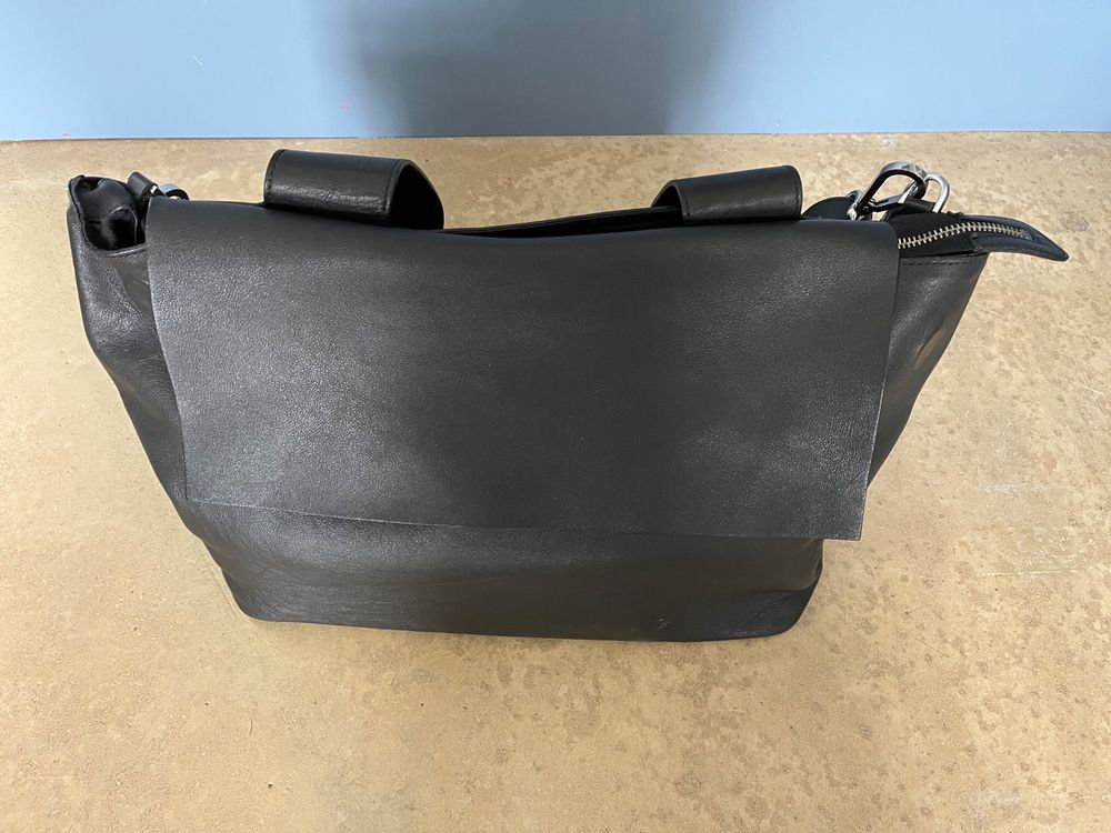 COS Ledertasche (Gebraucht) in Windisch für CHF 30 – mit Lieferung auf ...