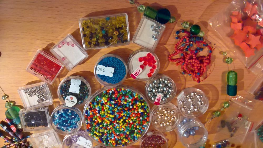 diverse Perlen zum Basteln | Kaufen auf Ricardo