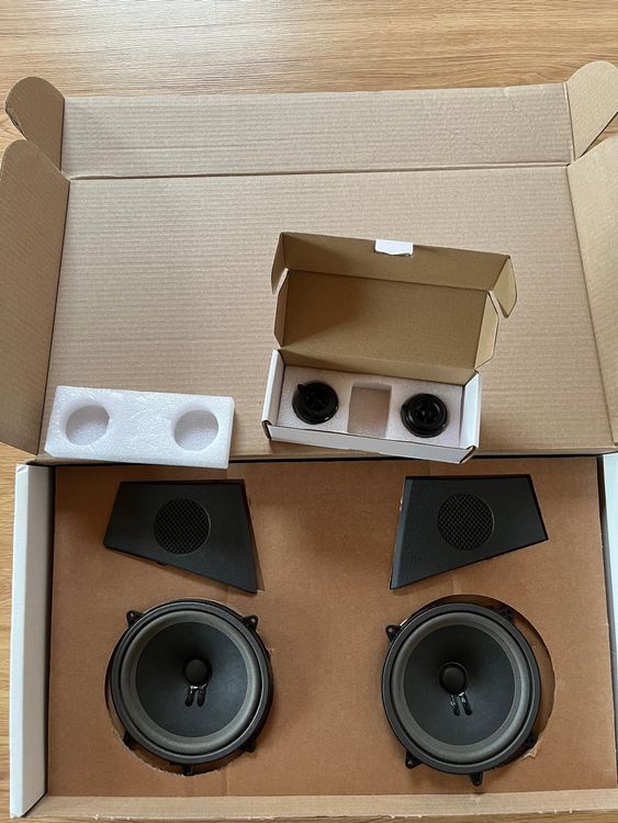 Mercedes-Benz Sprinter 907/910 Original Front Speaker Set (Gebraucht) in Broc für CHF 89 – mit ...