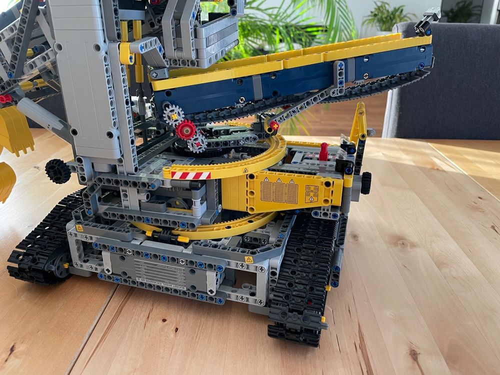 Lego Technic 42055 Schaufelradbagger (Gebraucht) in für CHF 180 – mit ...