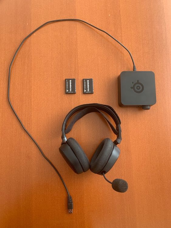 Arctis Pro Wireless + DAC + 2 batteries (Gebraucht) in für CHF 19 – mit ...