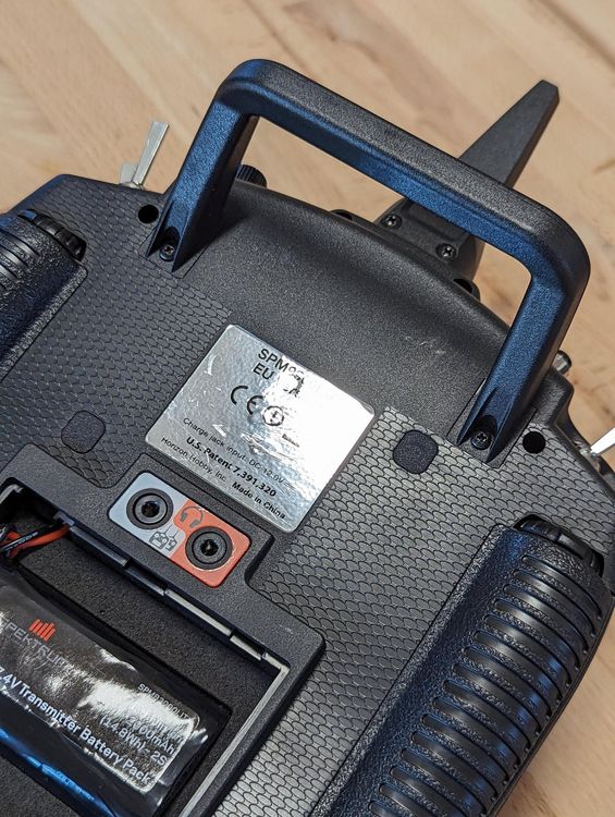 Spektrum DX9 2.4GHZ DSMX RADIO W/TELEMETRY und Koffer (Neu (gemäss ...