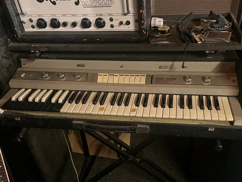 Vintage Acetone Top 8 Organ 1967 (Gebraucht) in Zürich für CHF 250 – nur Abholung auf Ricardo kaufen