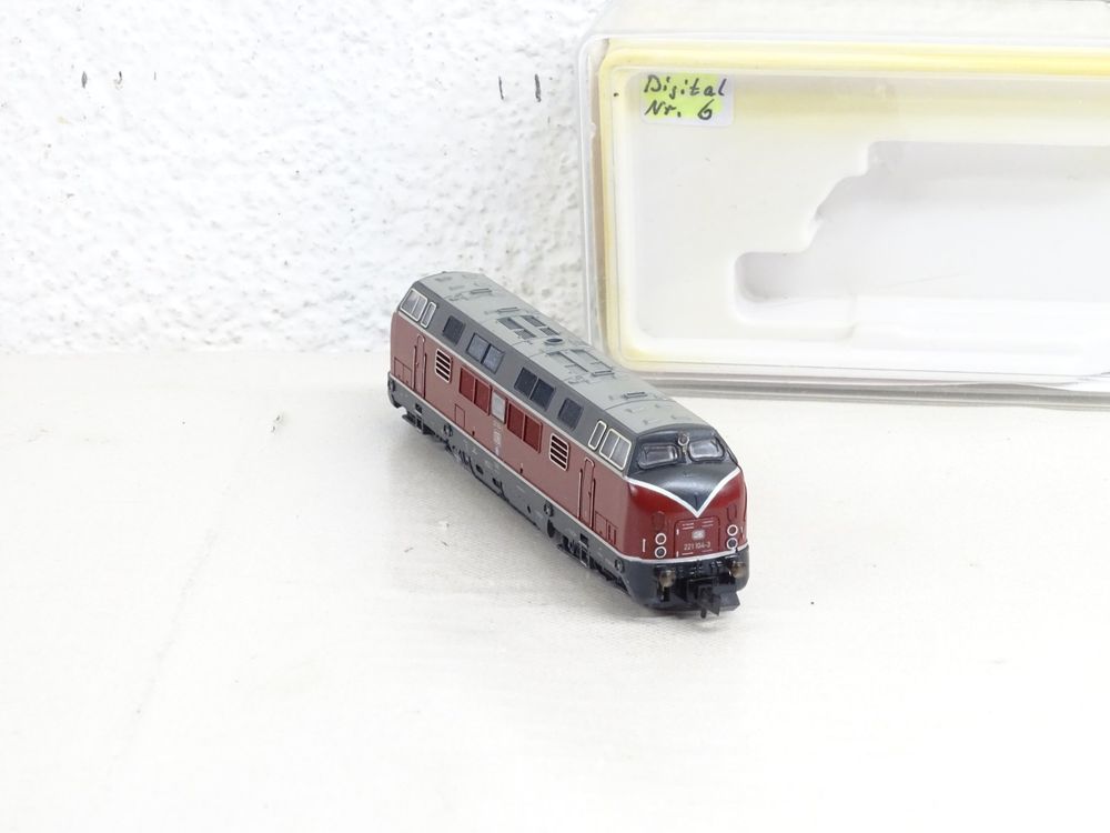 Minitrix 12202 Diesellok V221 104-3 DB, Digital, Spur N, OVP (Gebraucht ...