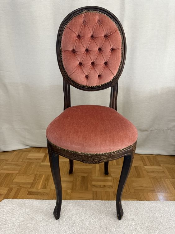 Antiker Stuhl gepolstert mit Schnitzerei (Gebraucht) in Uetikon am See für CHF 75 – nur Abholung ...