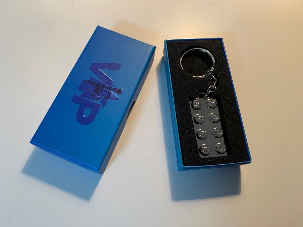 LEGO VIP Schlüsselanhänger 5006330 (Neu und originalverpackt) in für ...