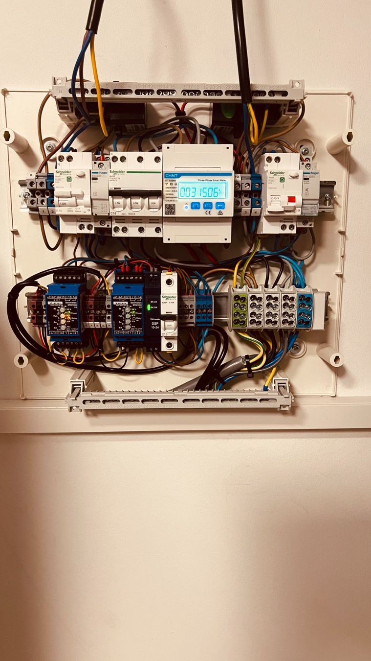 Solar Mining System Whatsminer M50S+ (284 Th/s) (Neu (gemäss ...