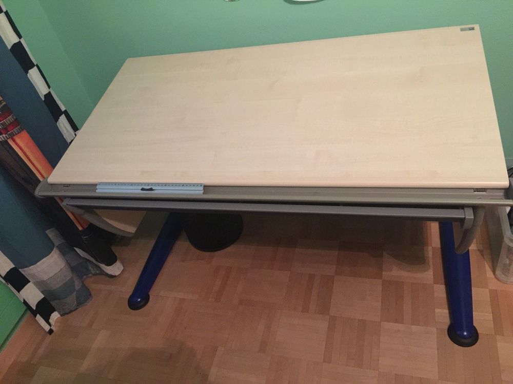 Pult (Gebraucht) in Watt für CHF 100 – mit Lieferung auf Ricardo kaufen