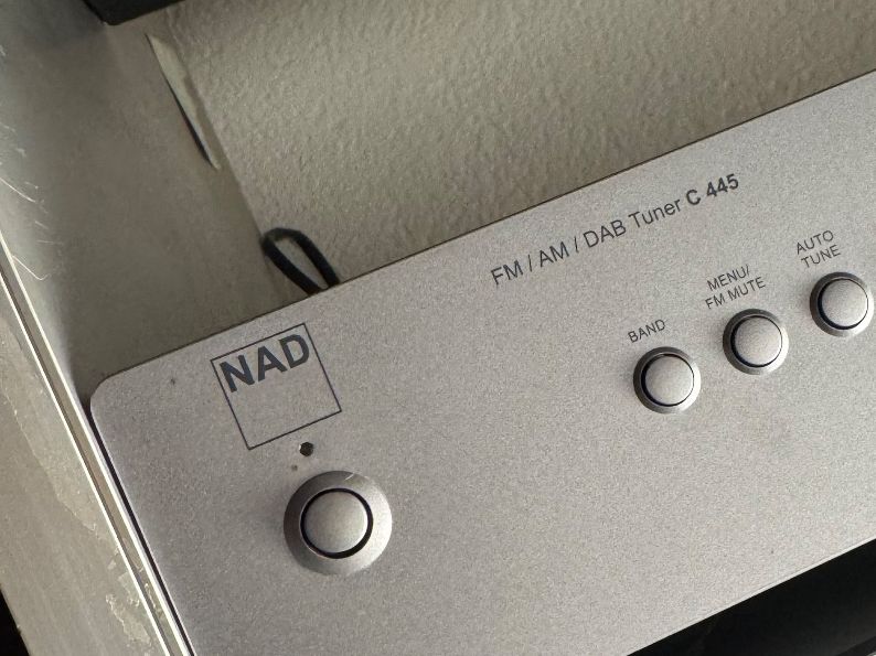 NAD C445 nur DAB (kein DAB+) Tuner (Gebraucht) in Thun für CHF 49 – mit ...