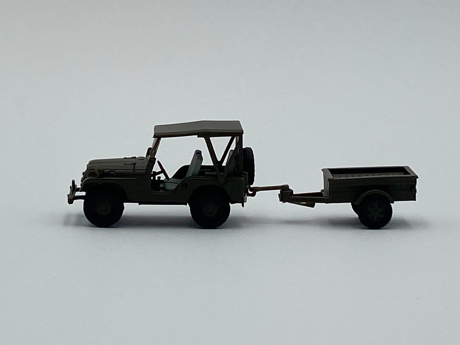 ACE 5102 1:87 Willys M38A1 Armee-Jeep mit Aebi-Anhänger (Neu und ...