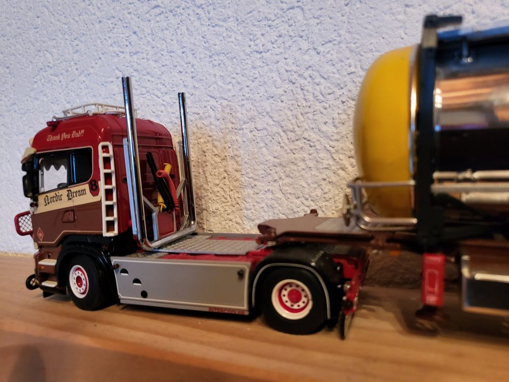 SCANIA STREAMLINE HIGHLINE 4X2 V8 NORDIC DREAM 1:50 | Kaufen auf Ricardo