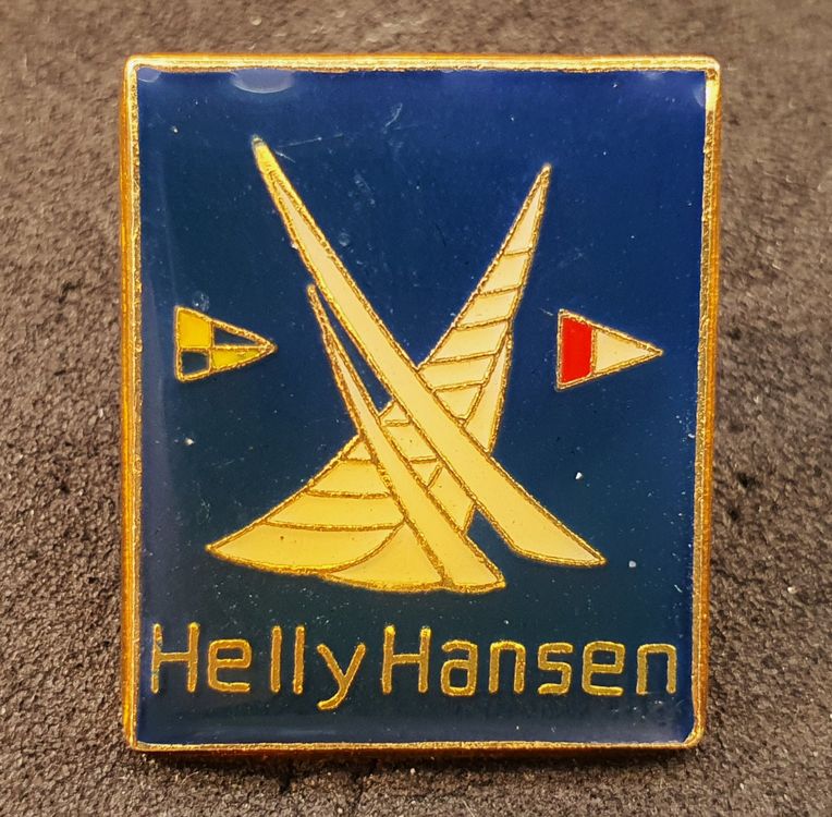 W896 - Pin Helly Hansen Logo Kleider (Gebraucht) in Reinach BL für CHF ...