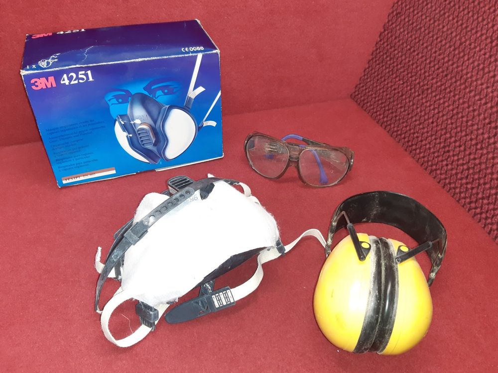 Schutzausrüstung UNGETESTET! 3M und PELTOR! Jetzt ab CHF 1.- (Defekt ...