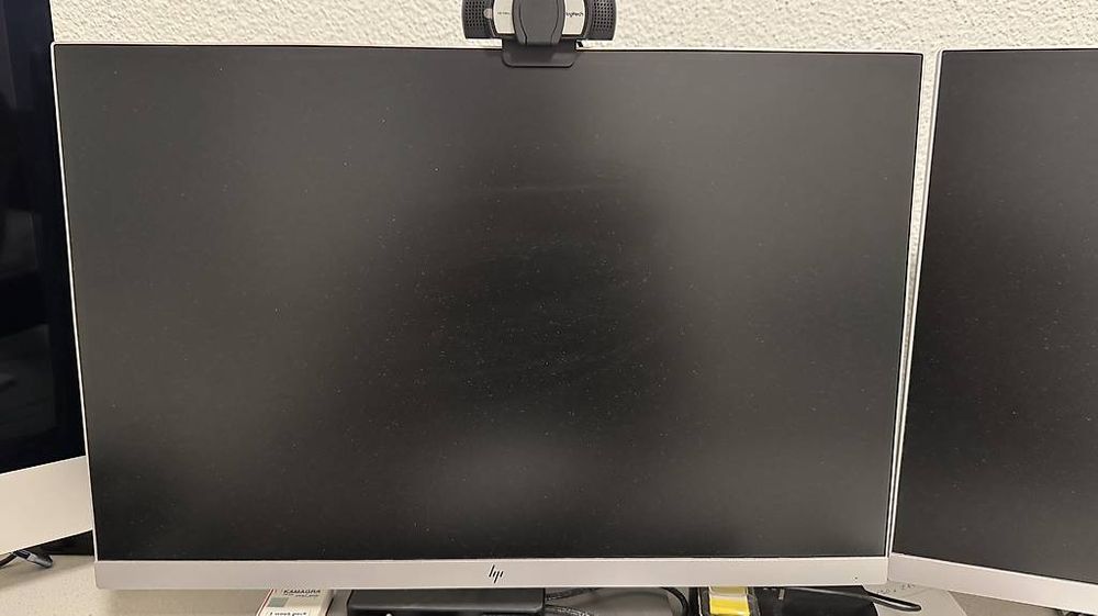 24" HP Monitor E243i (2 Stück) | Kaufen auf Ricardo