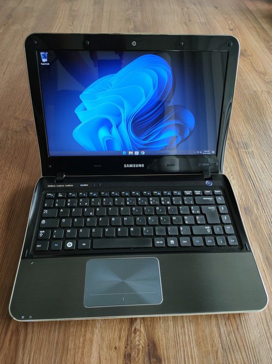 schöner Samsung Ultrabook, 500GB, Windows 11, Office 2021 (D'occasion ...