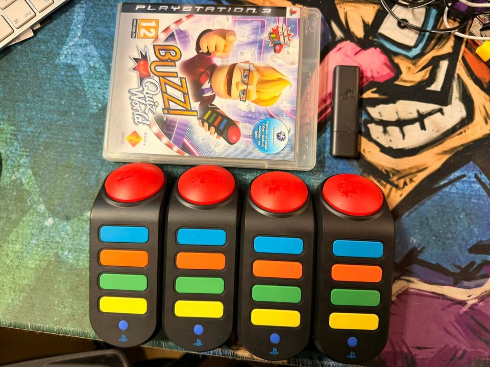 Buzz Quiz World Big Box 4 Buzzers Sony Playstation 3 (Gebraucht) in ...