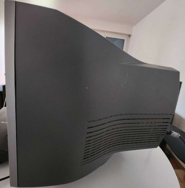 CRT Sony GDM-FW900 (D'occasion) à Bulle pour CHF 1000 – retrait ...