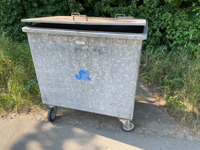 Abfallcontainer (Lot 204) Standort Trimbach (Gebraucht) in Bäriswil für ...