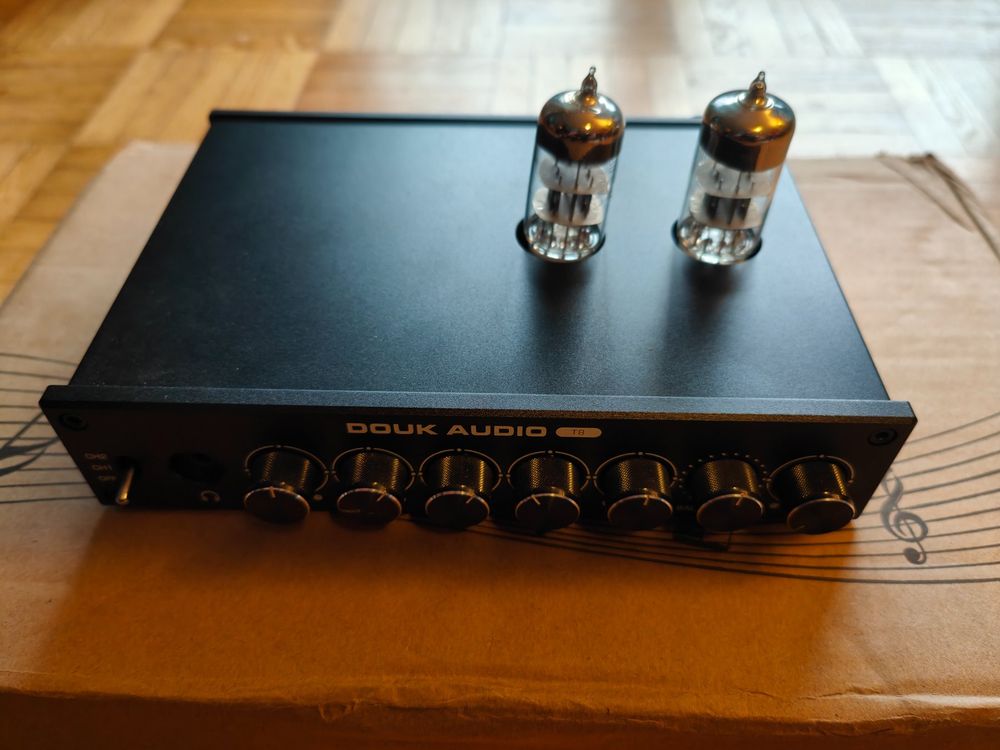 Douk Audio T8 Röhren-Vorverstärker und 5 Band Equalizer (Gebraucht) in ...