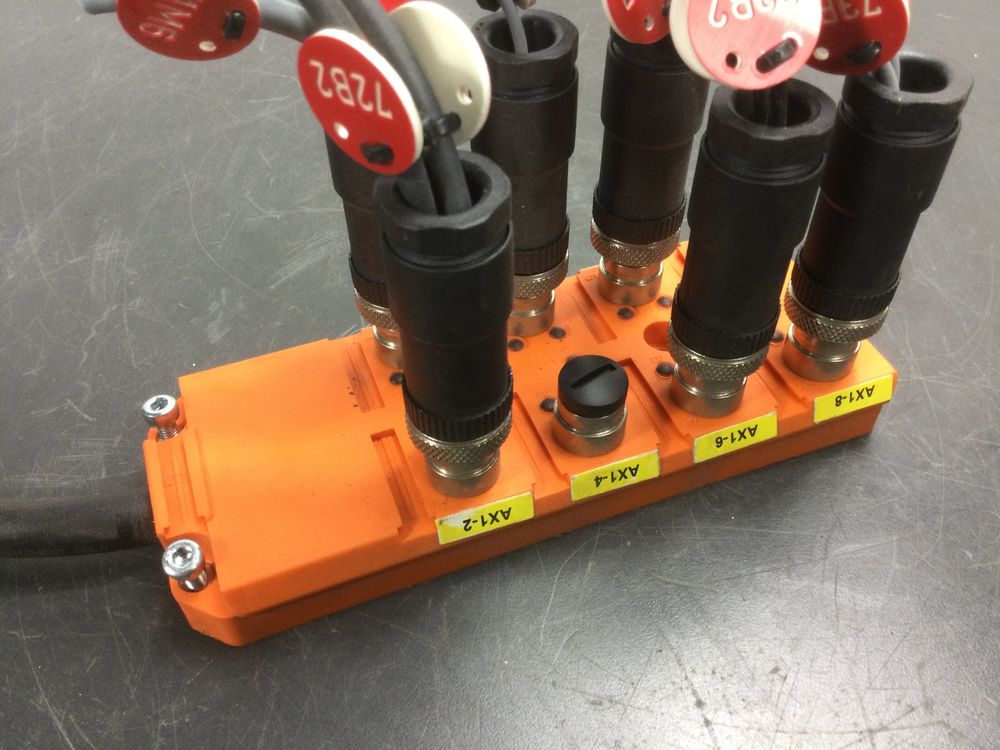 Gebrauchte ASBS 8/LED 5-4 - Aktor-Sensor-Box 8-fach (Gebraucht) in ...