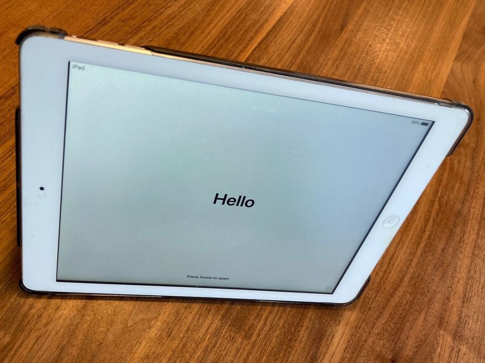 Apple iPad Air (2013) 32GB Silber inkl. Ladegerät und Kabel | Kaufen ...