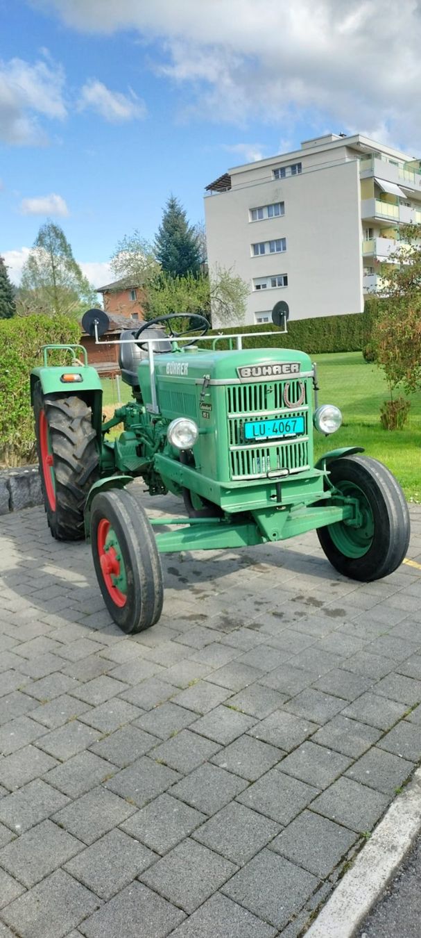 Bührer Traktor (Gebraucht) in Dagmersellen für CHF 2999 – nur Abholung auf Ricardo kaufen