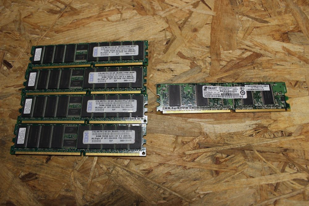 Alte IBM und SMART RAM - Riegel (Defekt) in Schüpfen für CHF 1 – mit ...
