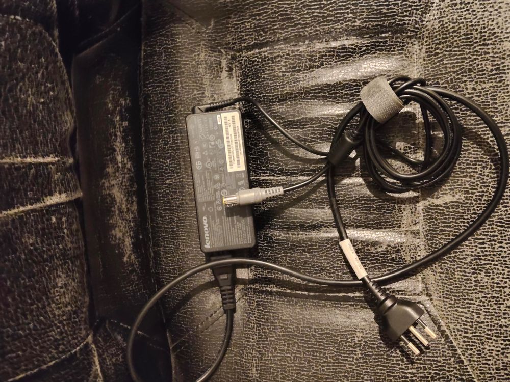 Lenovo power adapter 20V 4.5A (Gebraucht) in Zürich für CHF 40 – nur ...