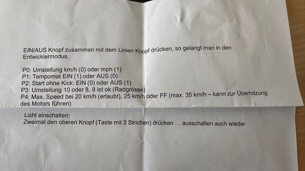 VMAX Elektro Scooter, gebraucht, ideal für den Sommer! (Gebraucht) in ...
