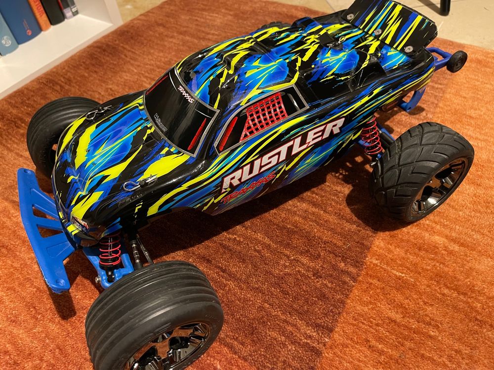 Traxxas Rustler VXL 3s 1:10 Velineon Carbon verstärkt (Gebraucht) in Wollerau für CHF 179 – mit ...