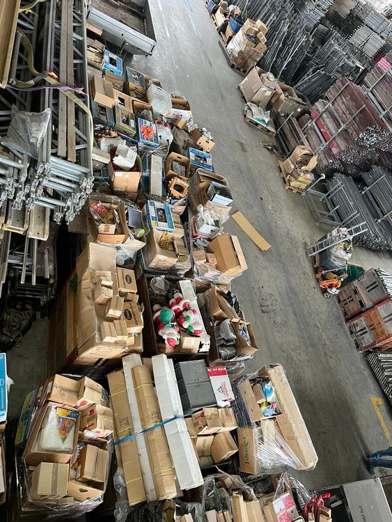 Restposten Konkurs 32 Paletten voll ab Fr.1.- Grosshandel (Neu (gemäss ...
