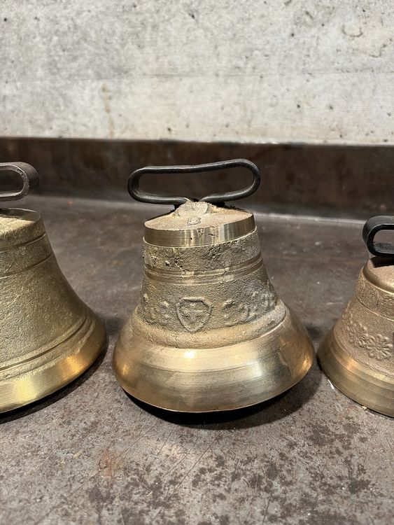 3 Neue Glocken AB 1.—!!! (Neu (gemäss Beschreibung)) in für CHF 55 ...