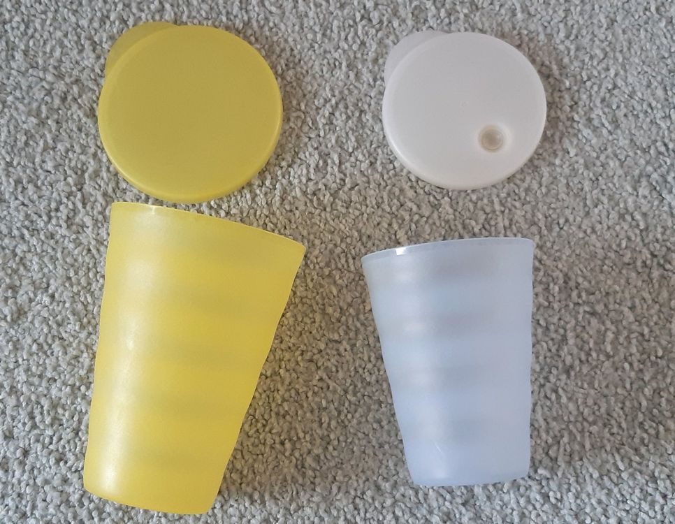 2 Tupperware Becher 500 ml + 330 ml mit Deckel (Neu (gemäss ...