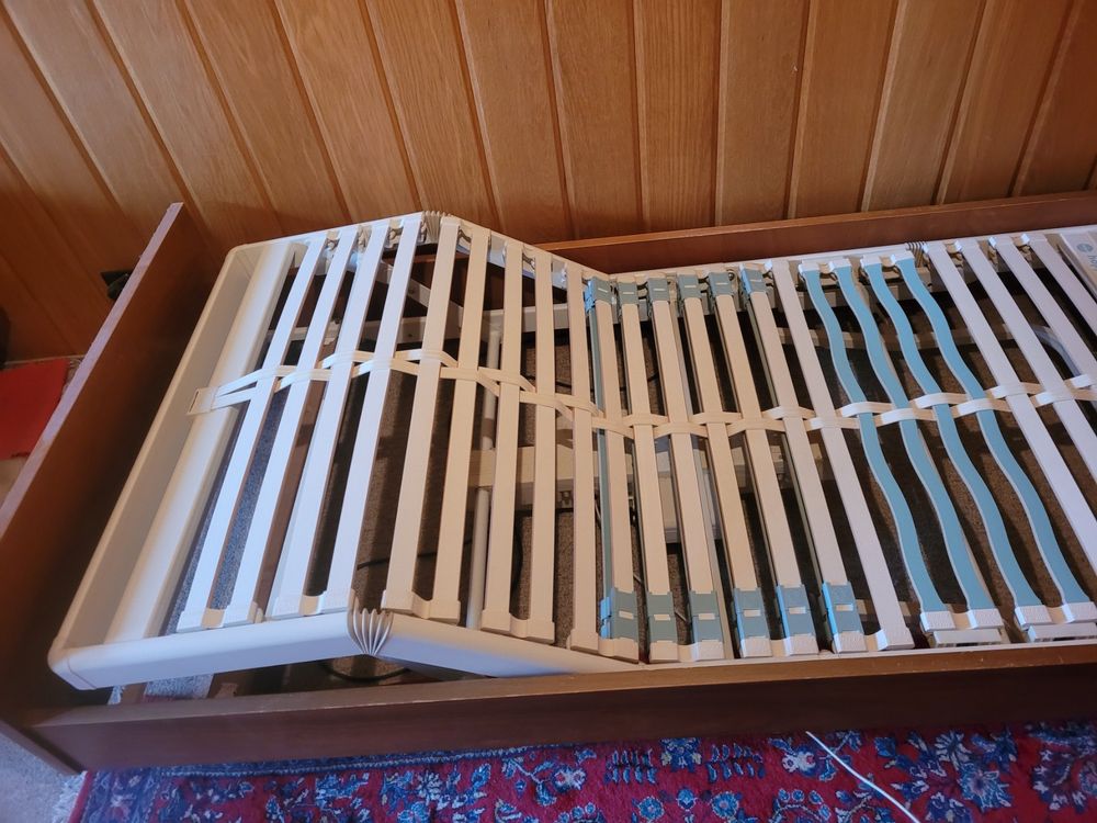 Pflegebett, elektrisch, Happy Flexus mit Matratze (Gebraucht) in Wohlen ...