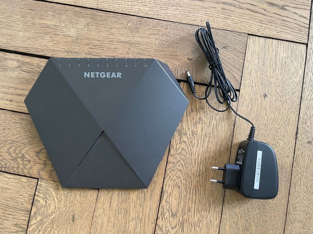 Netgear Nighthawk Pro Gaming SX10 - 10 Gbit/s Switch (Neu und ...