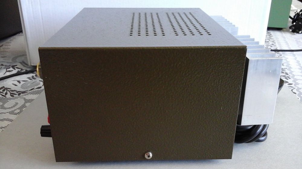 ZETAGI Mod. 156 S Speisegerät 0 - 15V / 6A (Gebraucht) in Farnern für CHF 16 – mit Lieferung auf ...