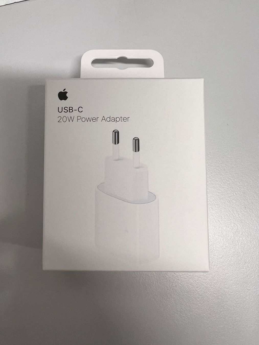Original Apple USB-C 20 W Power Adapter für Apple iPhones | Kaufen auf Ricardo