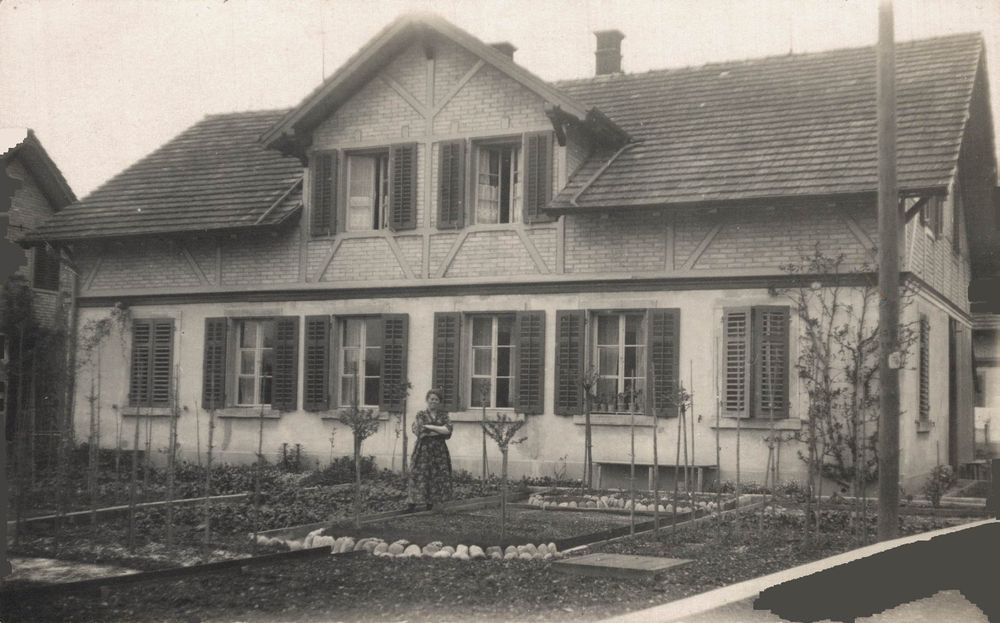 Neuwilen. Wohnhaus (Gebraucht) in Bronschhofen für CHF 12 – mit Lieferung auf Ricardo kaufen