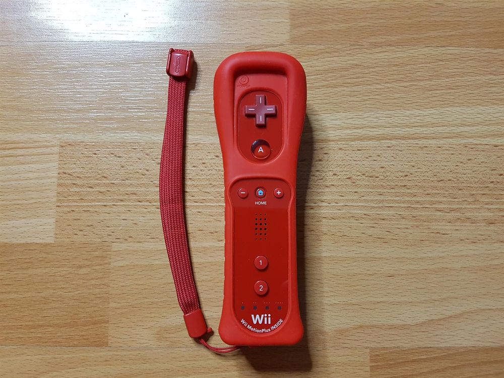 Original Red Wiimote Remote Plus | Kaufen auf Ricardo