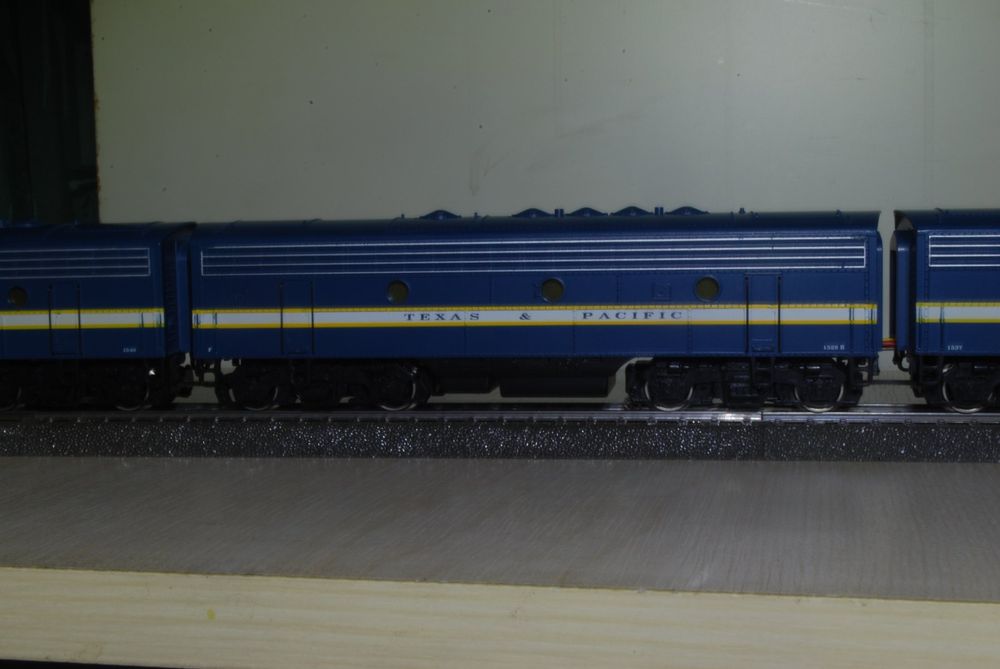 Märklin US EMD F7 A/B/A Texas Digital 2x 5***** Motor LED | Kaufen auf Ricardo